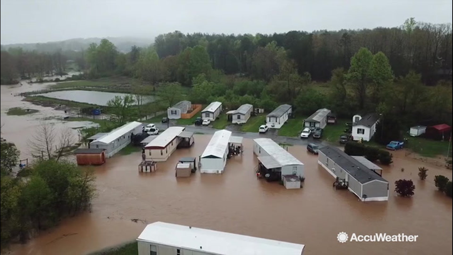 Homes overwhelmed by flash flooding in this drone video | wbir.com