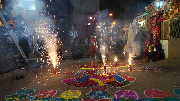 What is Diwali, the festival of lights, and how is it celebrated ...