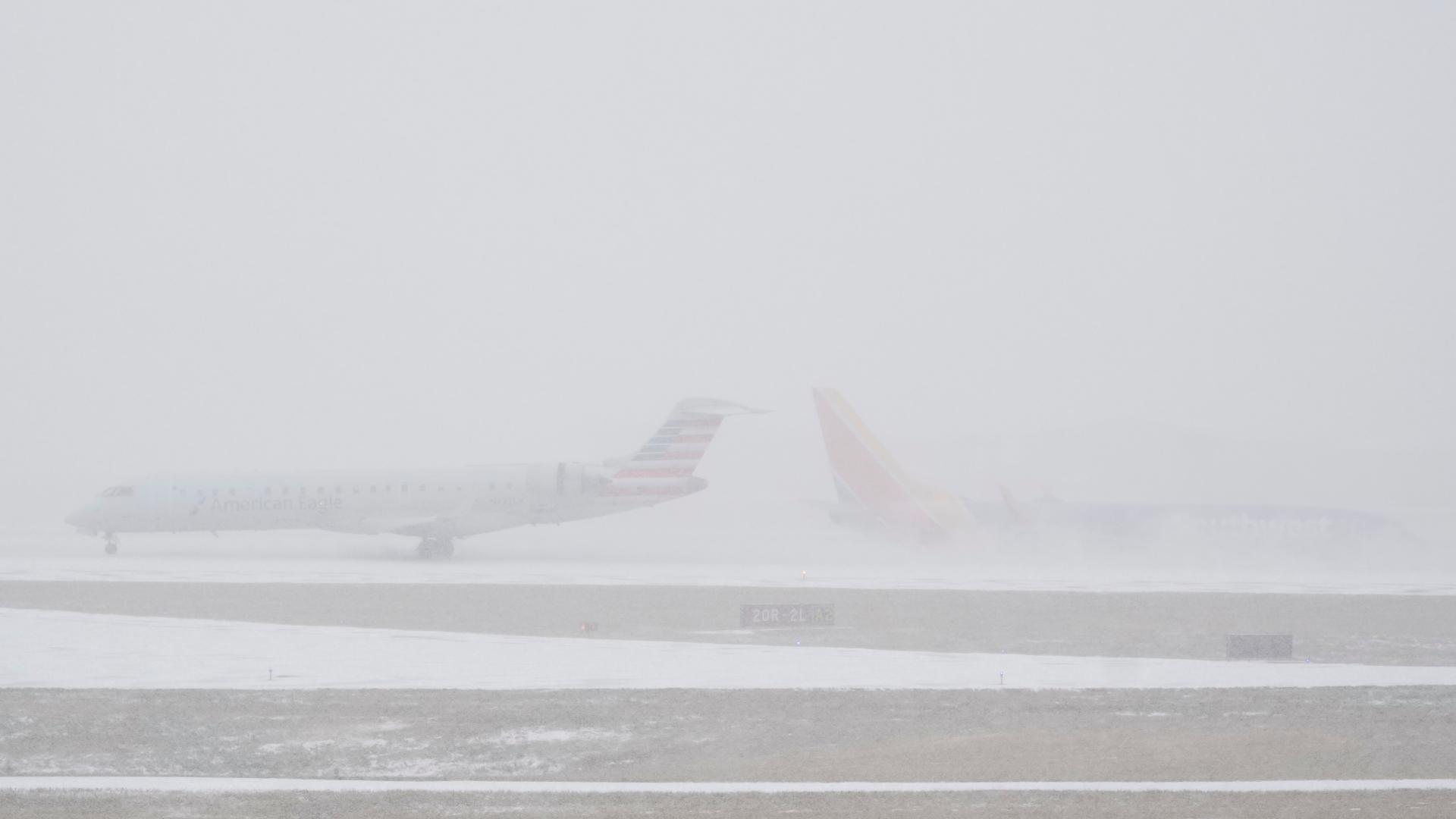 More than 1 million without power as winter storm drops snow and ice ...