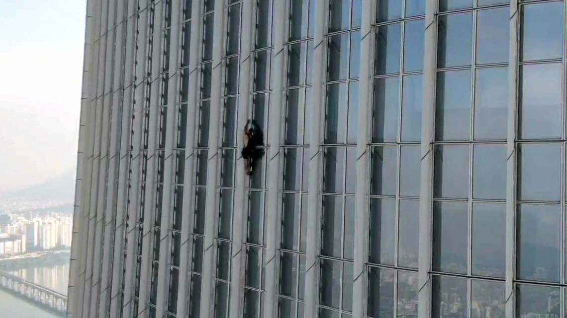 British man detained for climbing Lotte World Tower skyscraper | wbir.com