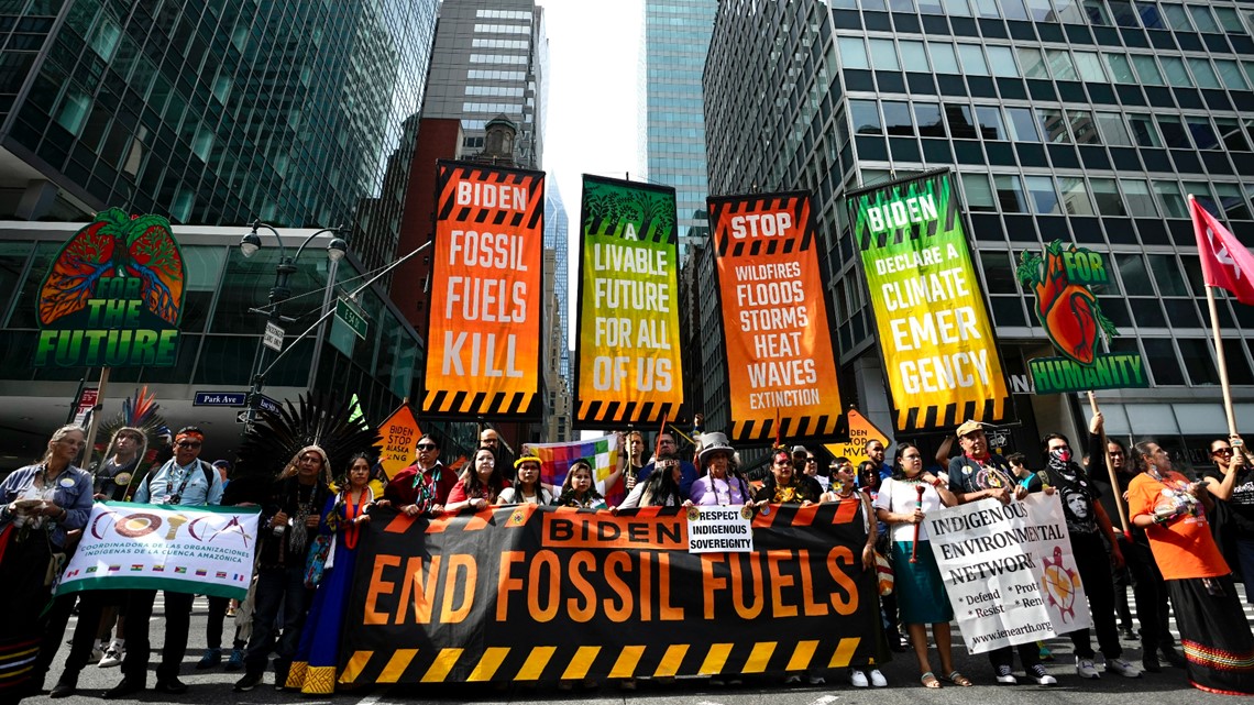 Thousands protest in NYC's March to End Fossil Fuels | wbir.com