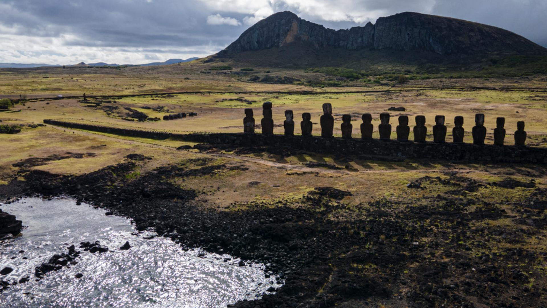 Rising seas threaten Easter Island's iconic moai statues | wbir.com