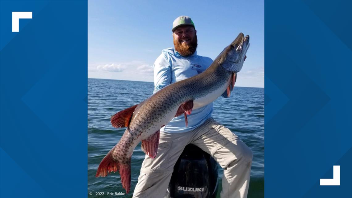 Minnesota man sets state record with massive 58.25-inch muskie | wbir.com