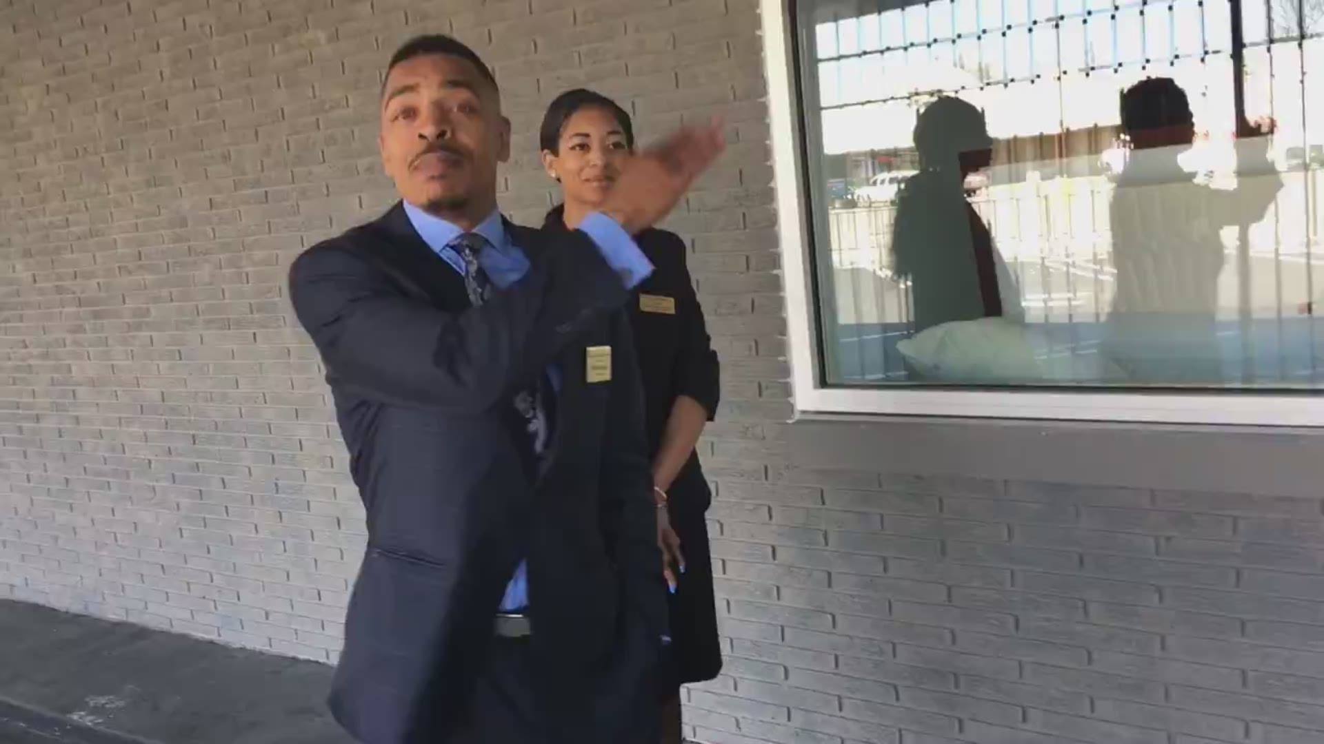 Funeral home offers drive-thru viewing in Memphis | wbir.com