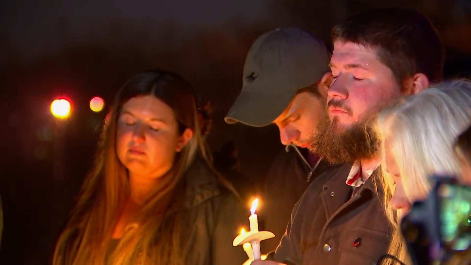 Candlelight vigil held for Riley Strain in Nashville | wbir.com