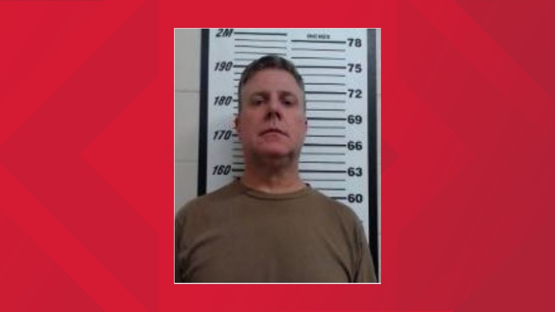 Colorado federal prison escapee indicted for wire fraud | wbir.com