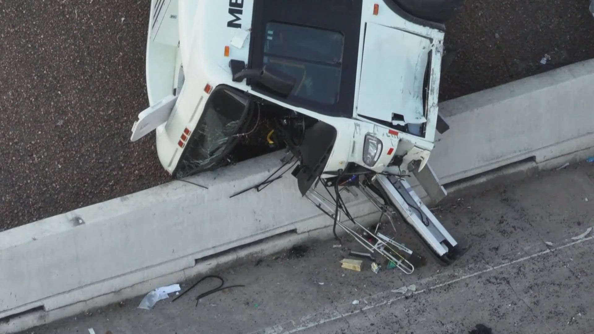 Houston bus falls off overpass | wbir.com