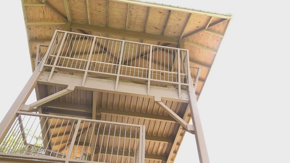 TWRA cuts ribbon of new elk viewing tower in Campbell County | wbir.com
