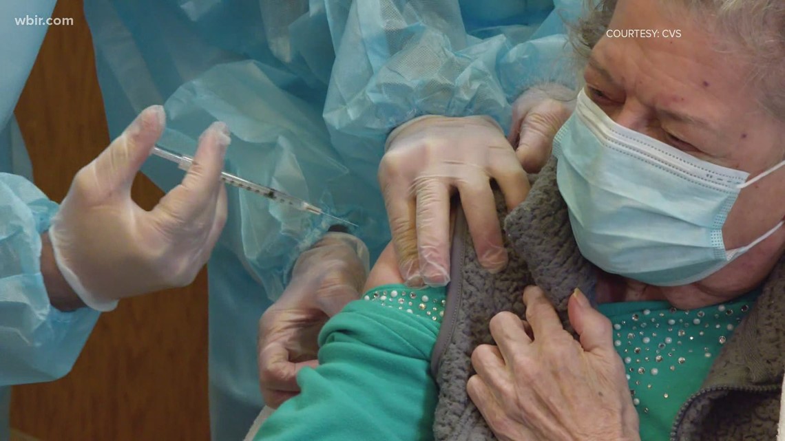 Here's how to schedule a vaccine appointment at Walmart on Friday ...