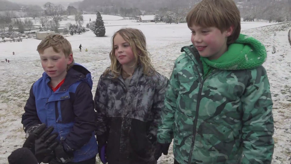Shea Smith meets some sledders at Lakeshore Park | wbir.com