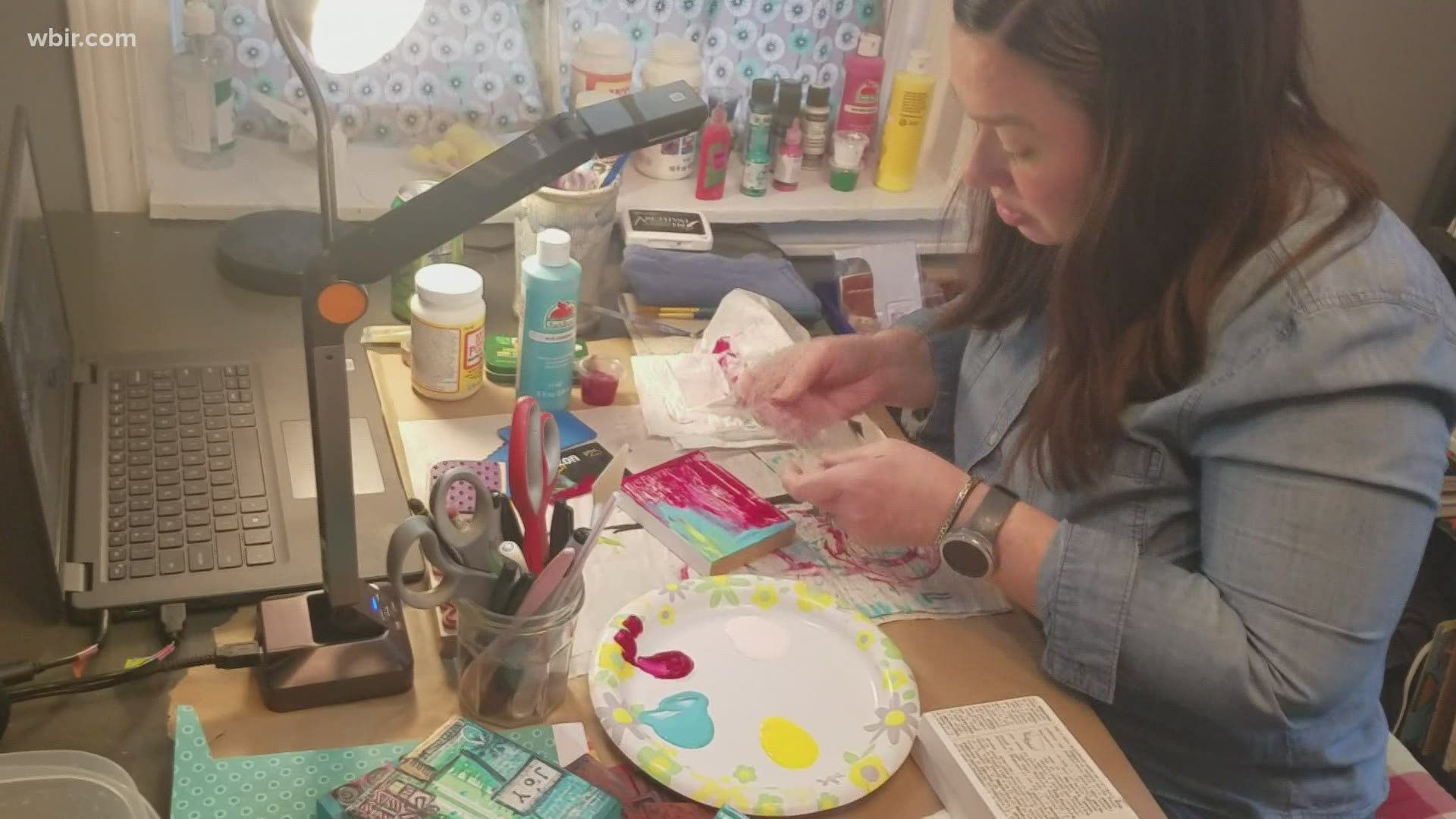 School art teacher offers virtual classes for anyone looking for a ...