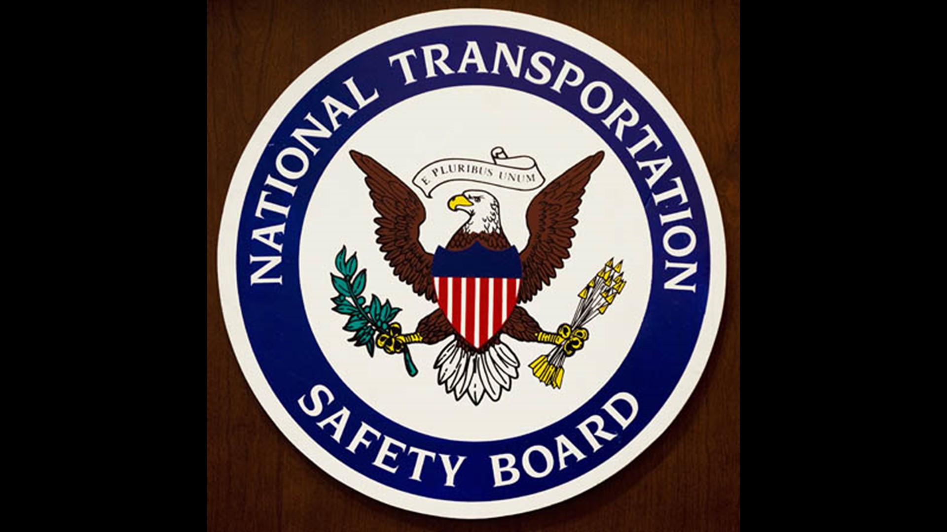 Pilot dead after small plane crash in Crossville area involved a ...