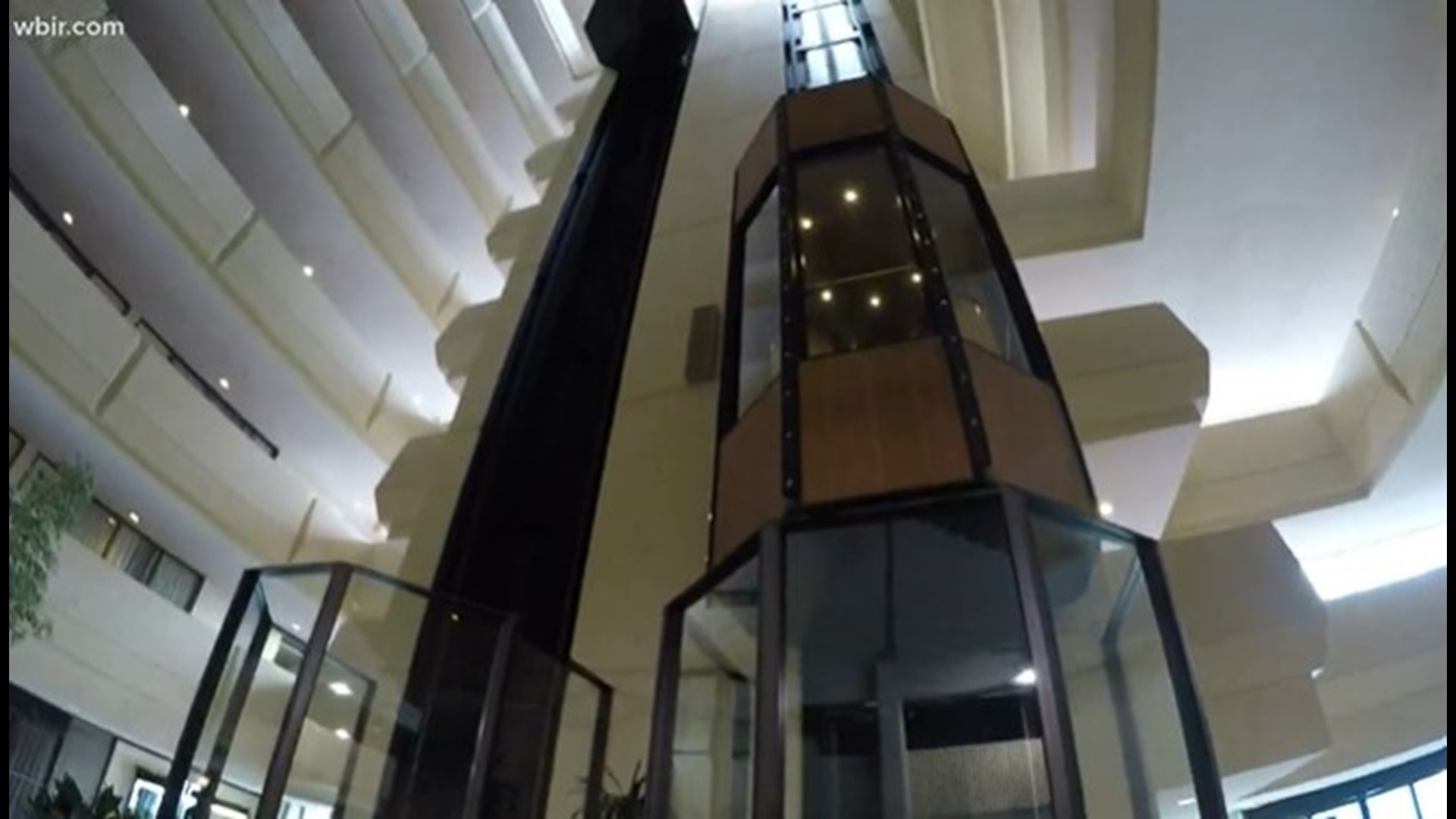 Neil Kadisha's firm buys Knoxville hotel | wbir.com