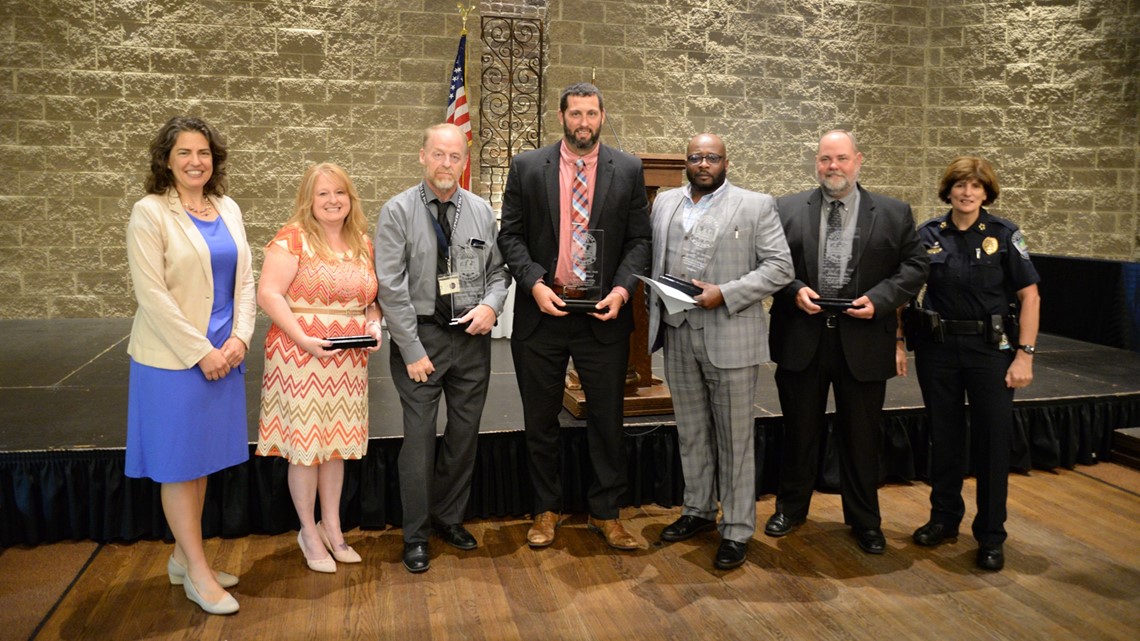 Two Knoxville police officers receive "officer of the year" awards ...