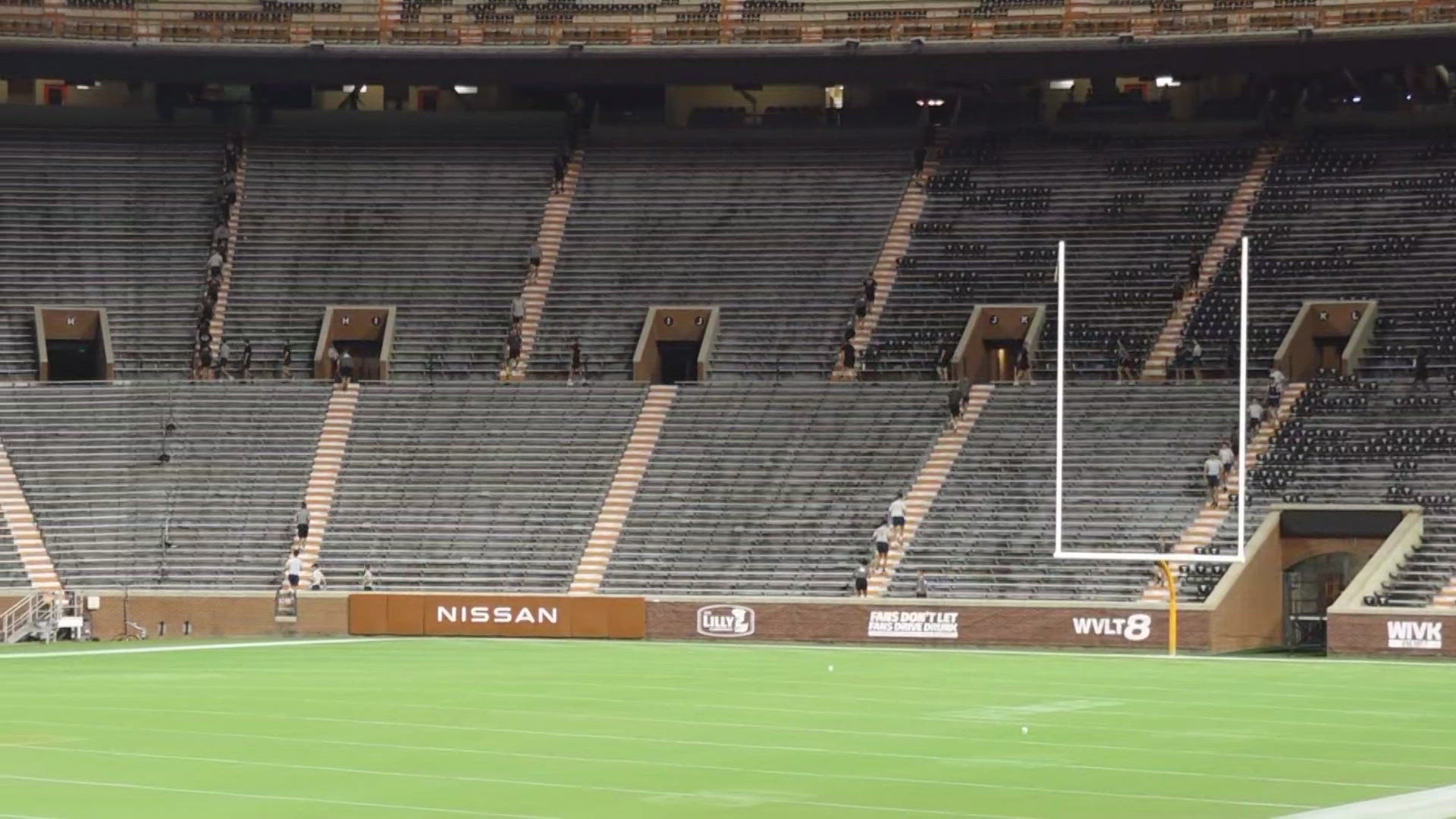 ROTC cadets honor 9/11 heroes with Neyland Stadium climb | wbir.com