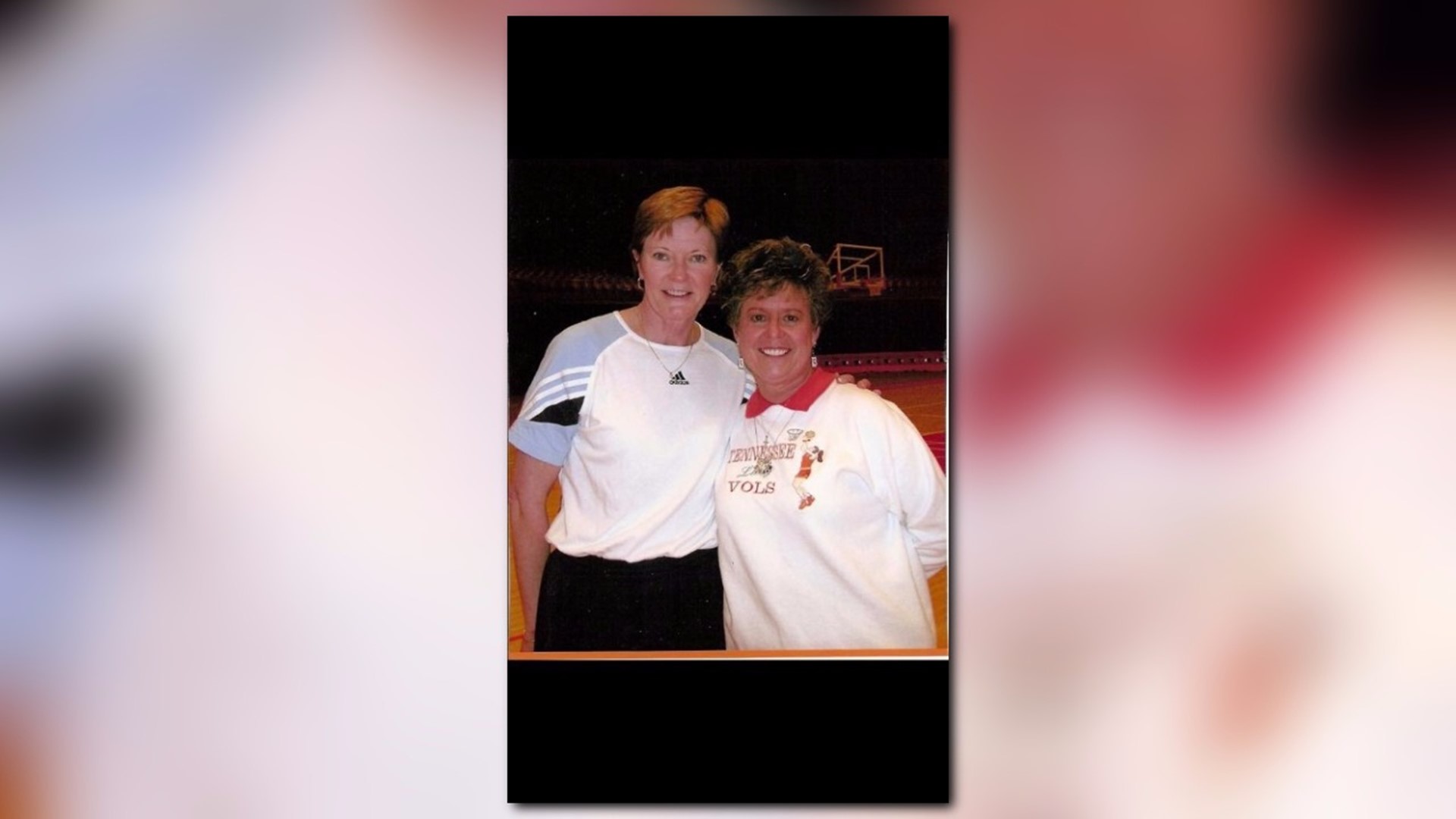 Lady Vol legend Candace Parker honors Coach Pat Summitt as she's named ...