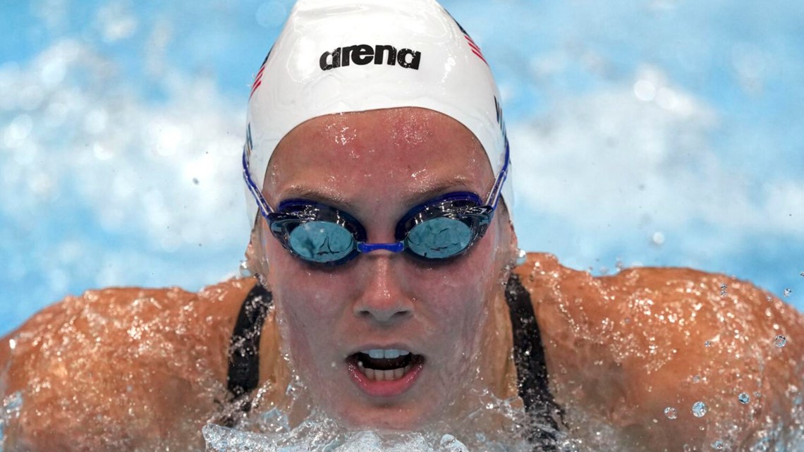 Nashville swimmer Alex Walsh takes home the silver in the 200m ...
