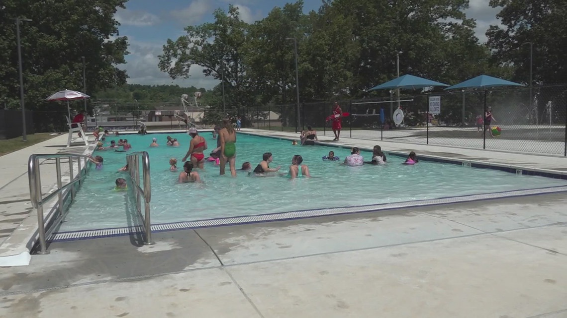 'It's a sense of community' | Clinton pool at Jaycee Park celebrates ...