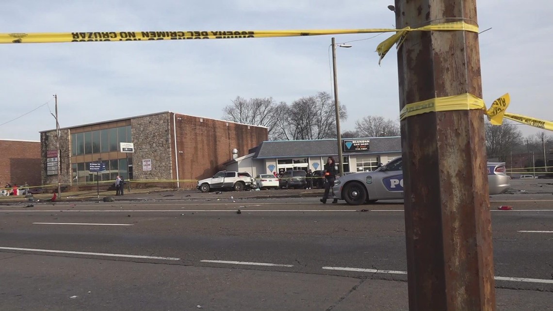 KPD: 1 killed, several taken to hospital with injuries after multi-car ...