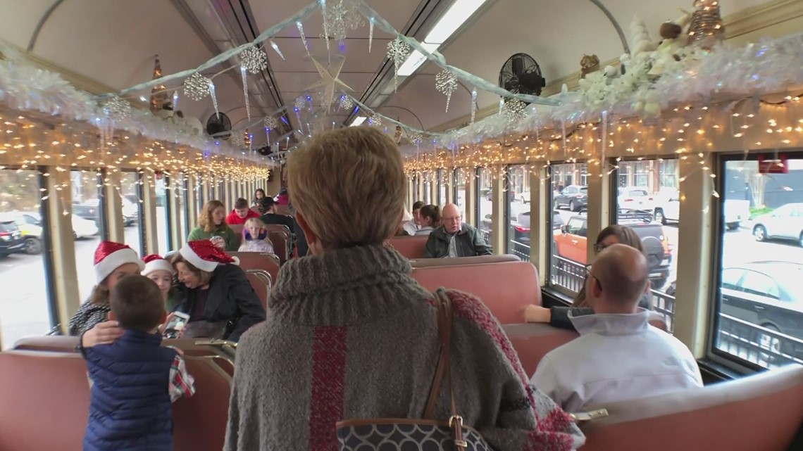 'The Christmas Lantern Express' delights young and old, naughty and ...