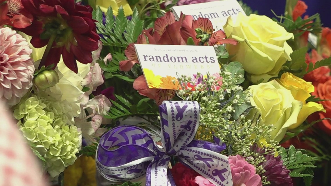 Random Acts of Flowers brings joy to people living with Alzheimer's ...