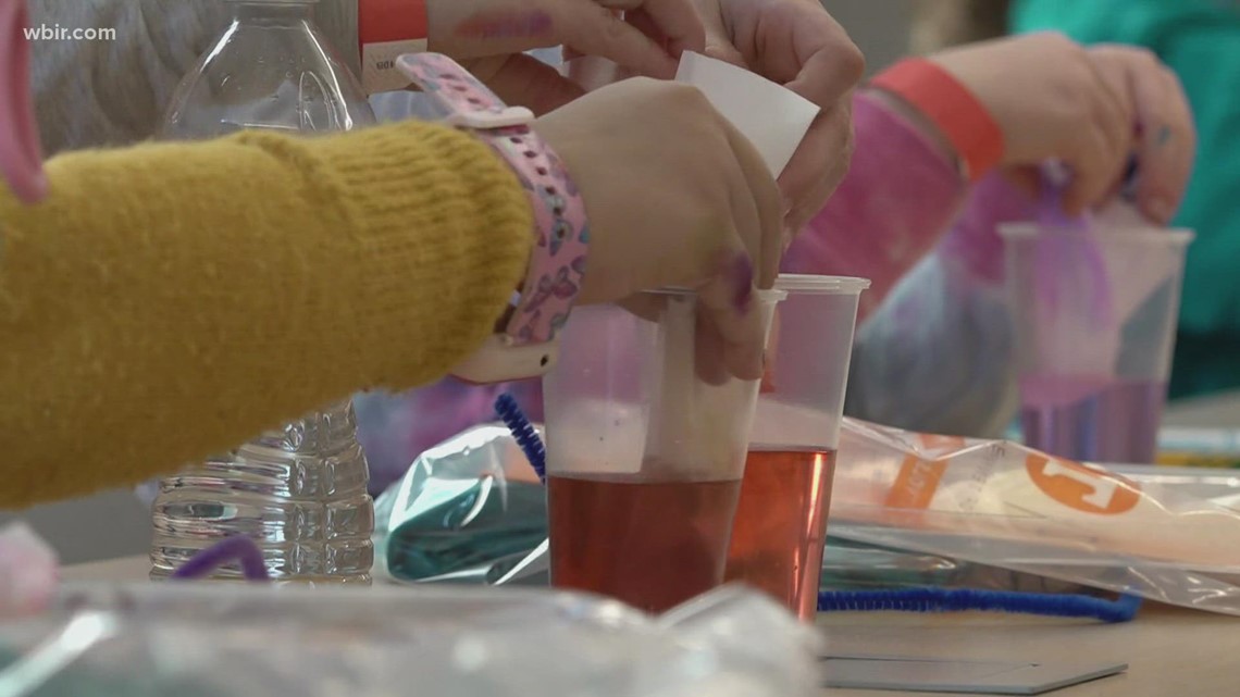 UT Society of Women Engineers shows young students STEM career option ...