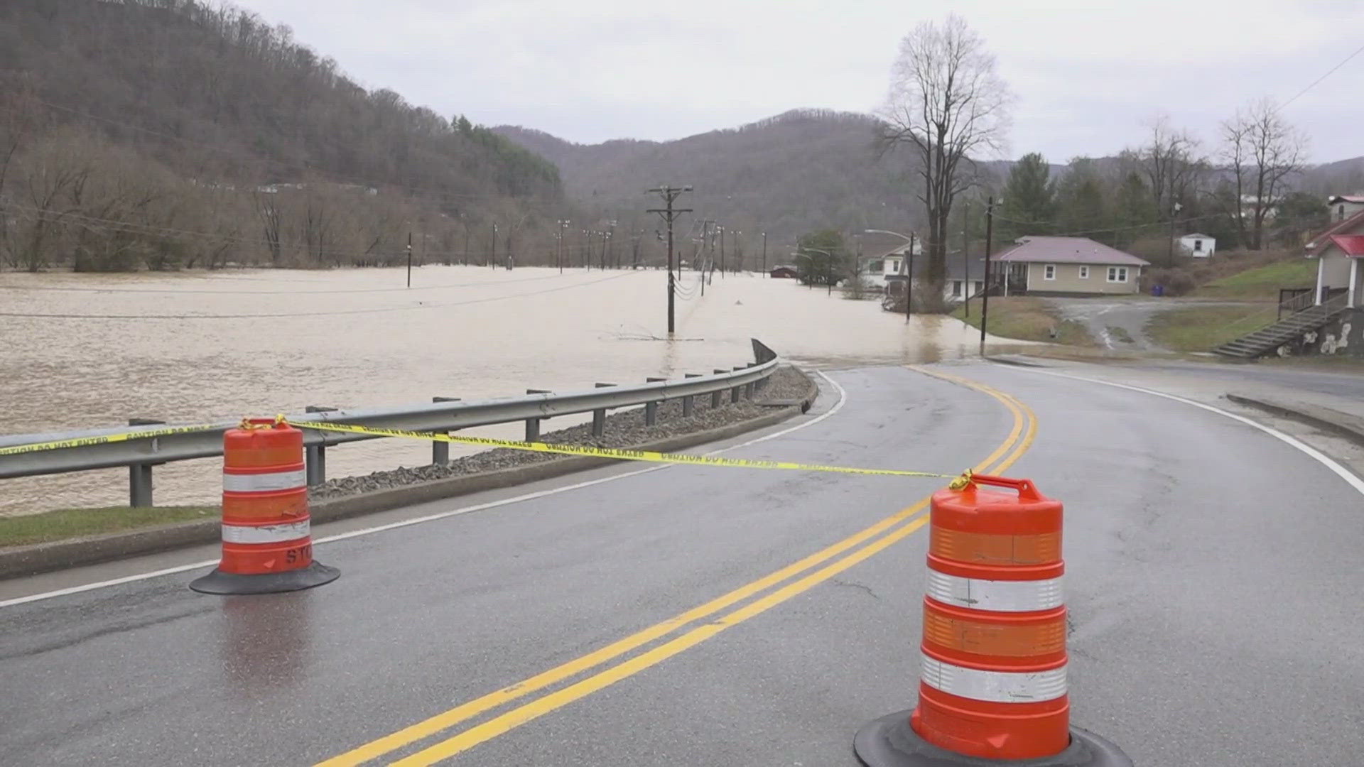 Flooding closes Pineville, mayor says the worst has passed | wbir.com