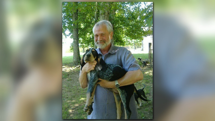 Tennessee mascot Smokey is celebrating 66 years on the sidelines | wbir.com