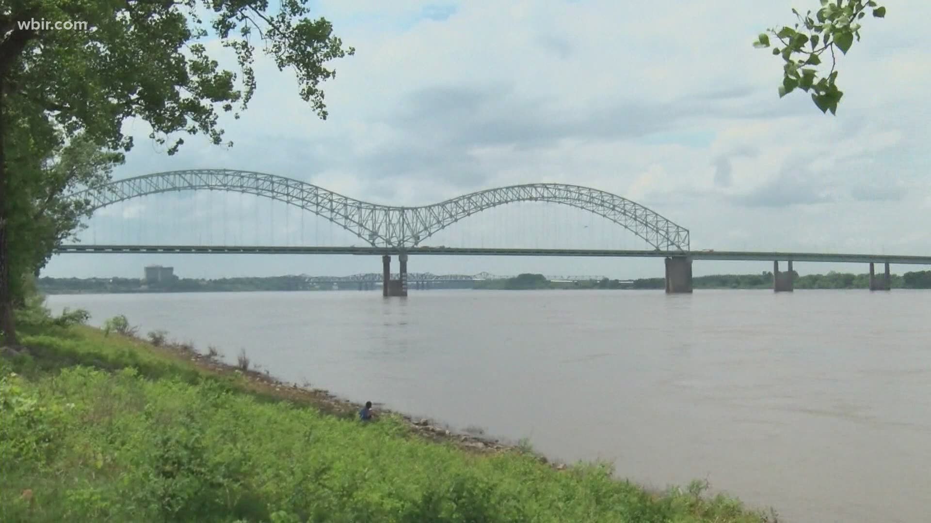 TDOT: Crews install half of steel plates needed for I-40 bridge repair ...