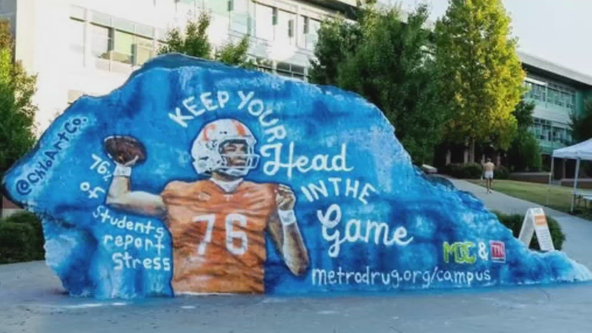 UT student Chloe Peterson and MDC raise stress awareness with mural ...