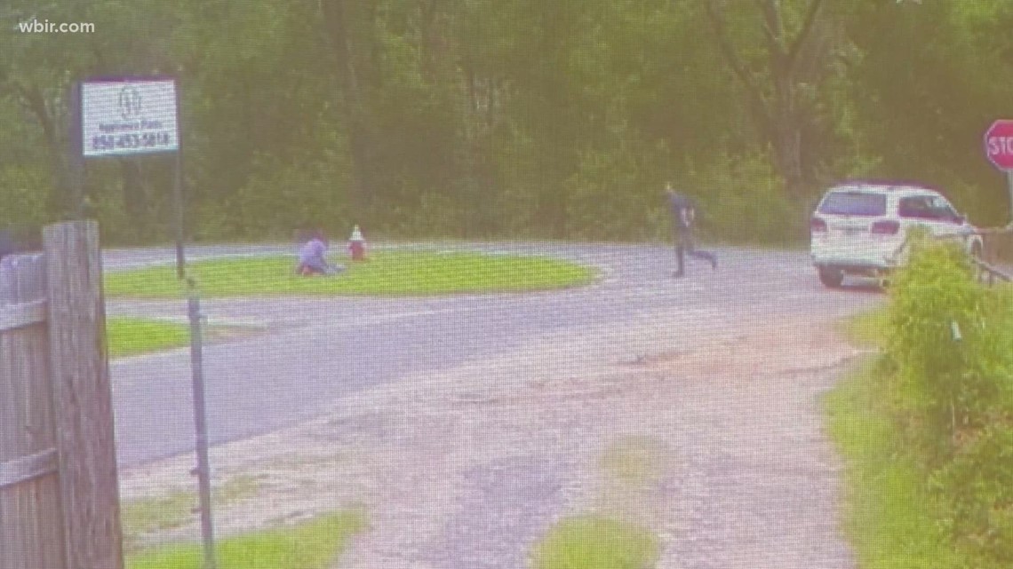Man filmed trying to kidnap young girl in Florida starts social media ...