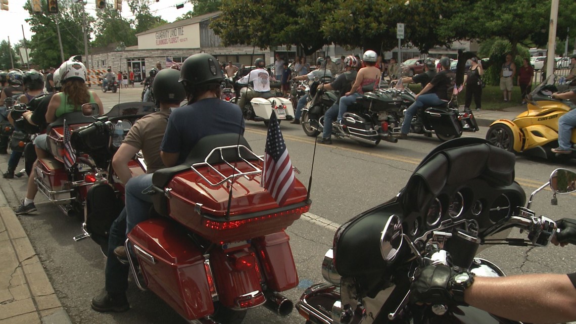 Thousands of motorcyclists honor fallen troops in memorial ride | wbir.com