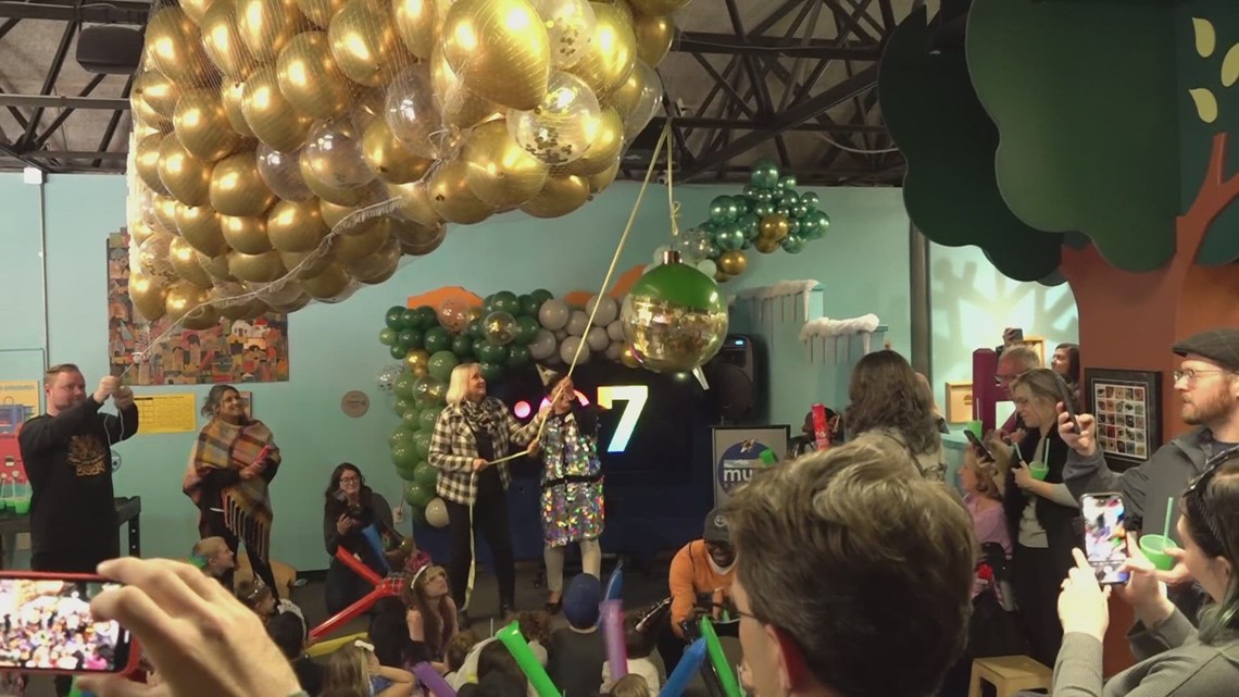 Muse Knoxville rings in 2024 with Knoxville kids | wbir.com