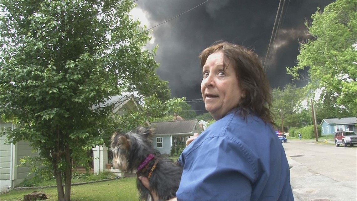 Neighbors watch in shock, awe as fire blazes in North Knoxville | wbir.com