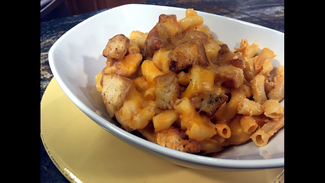 Double Dogs Buffalo Mac and Cheese | wbir.com