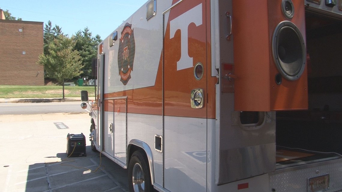 'No blood, but bleed orange' || The 'Tennessee Tailgate Unit' is an ...