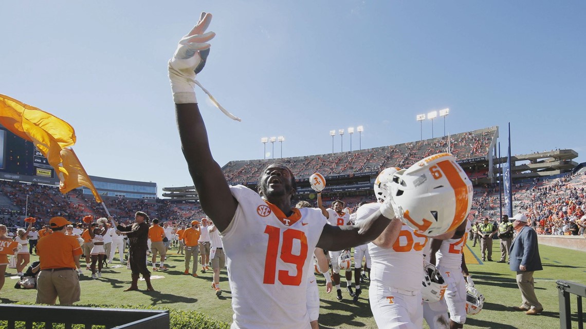 Vols defeat No. 21 Auburn, capture first SEC win since 2016 | wbir.com