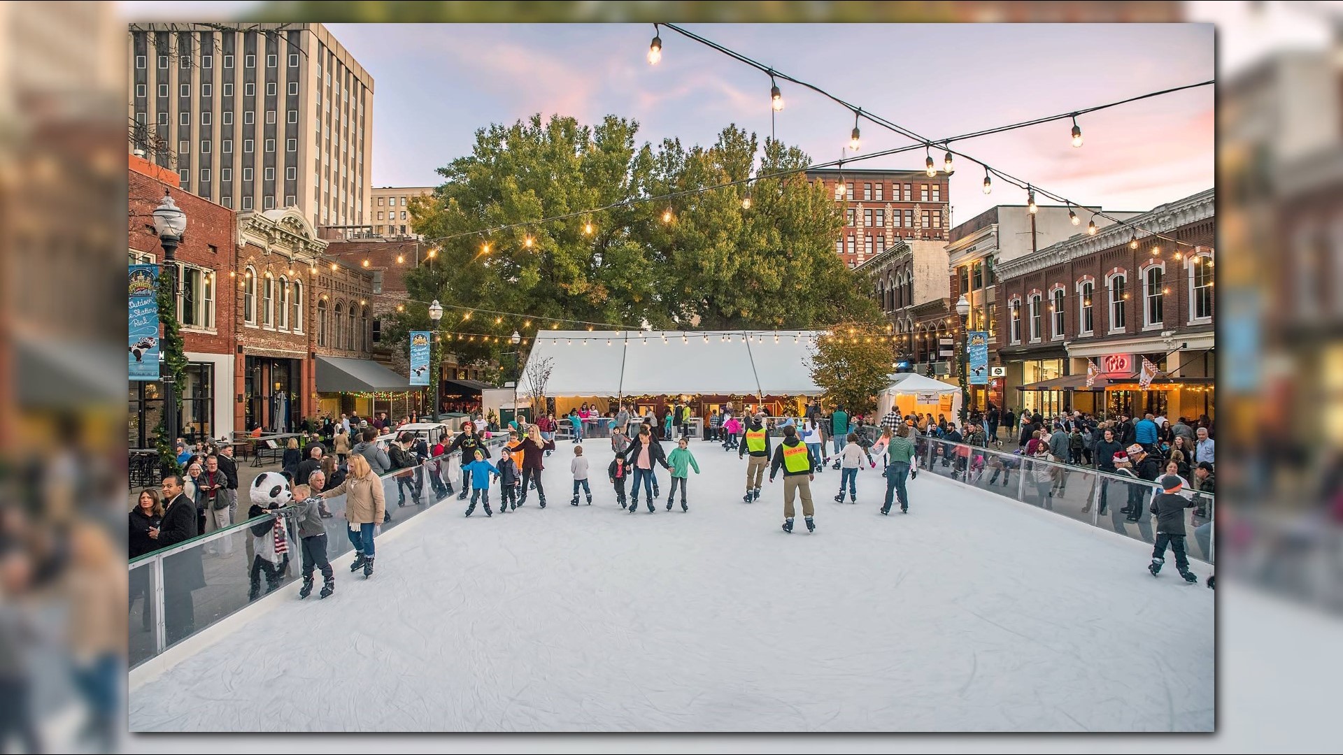 'Holidays on Ice' rink construction underway in Market Square | wbir.com