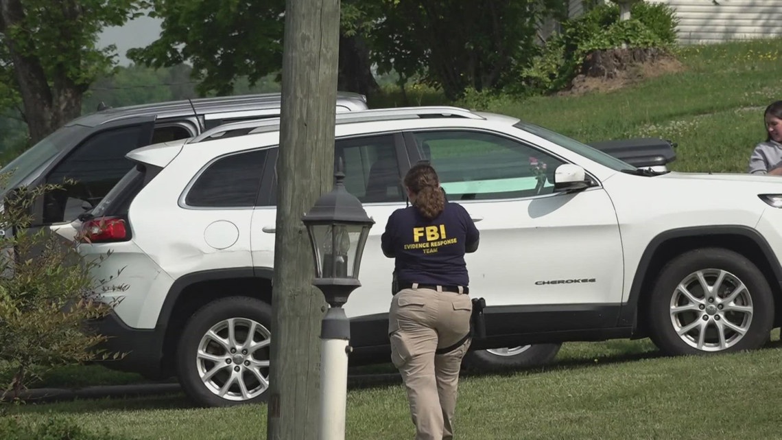 FBI searches Powell home at dawn, residents seen leaving | wbir.com