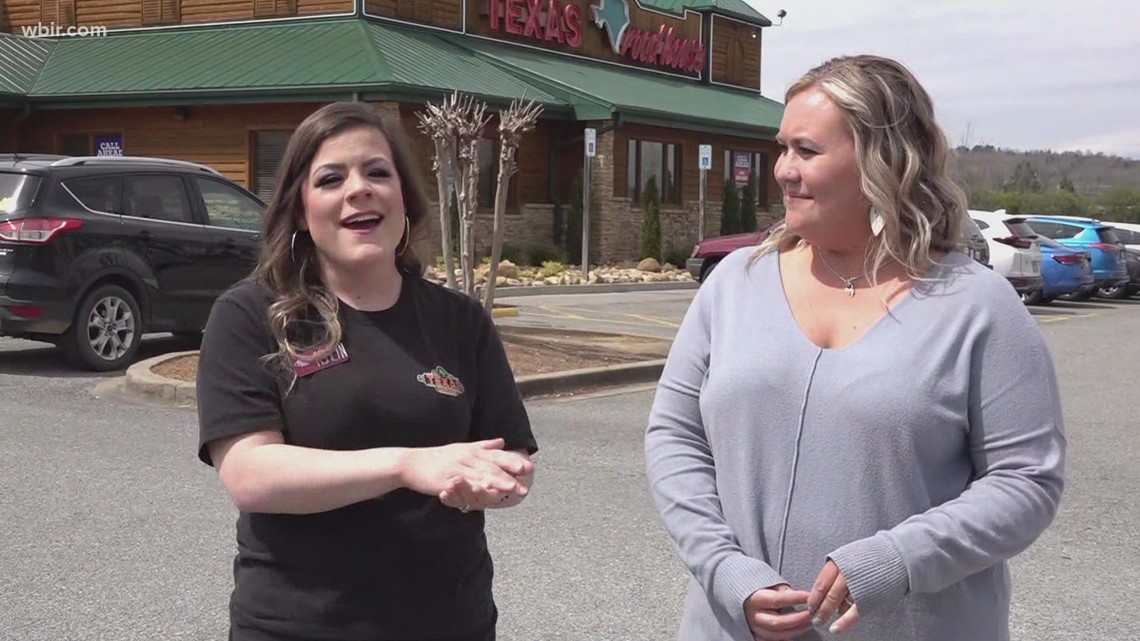 'I had tears in my eyes': A deaf server and a family find joy in ...