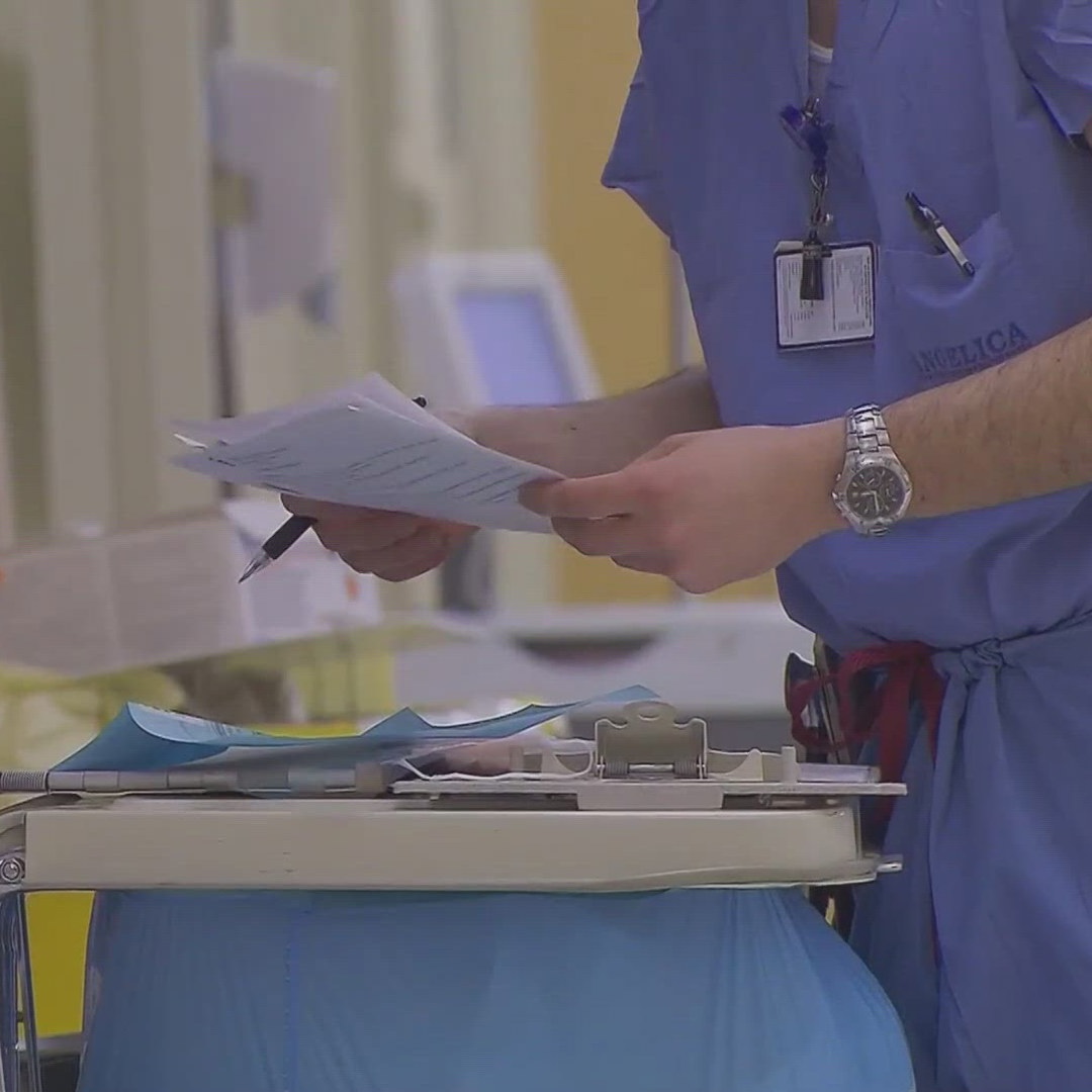 Trump administration warns more than 500 hospitals to provide more ...
