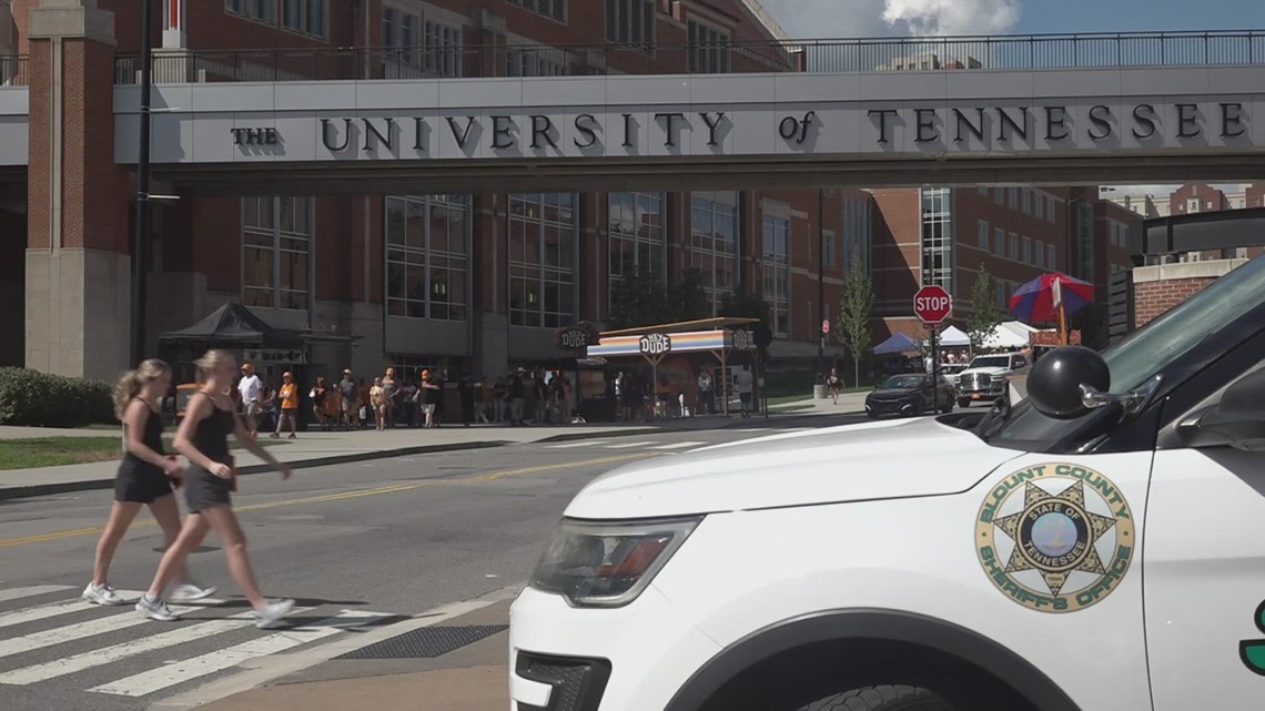 How University of Tennessee police handle safety on Vol game days ...