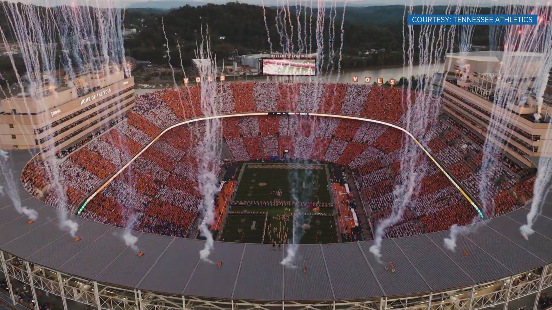 Vols jump three spots in AP Top 25 college football rankings | wbir.com