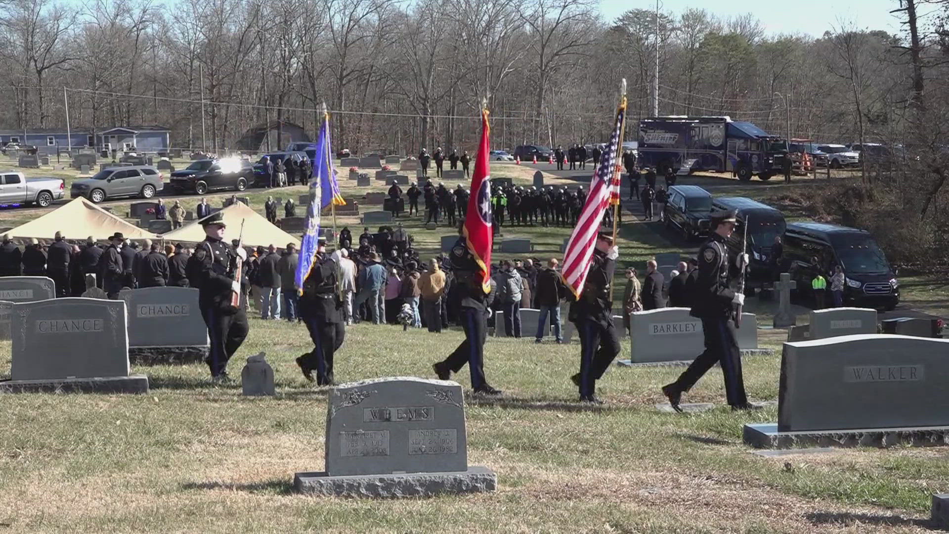 Procession, burial for KCSO Chief Deputy Lyon | wbir.com