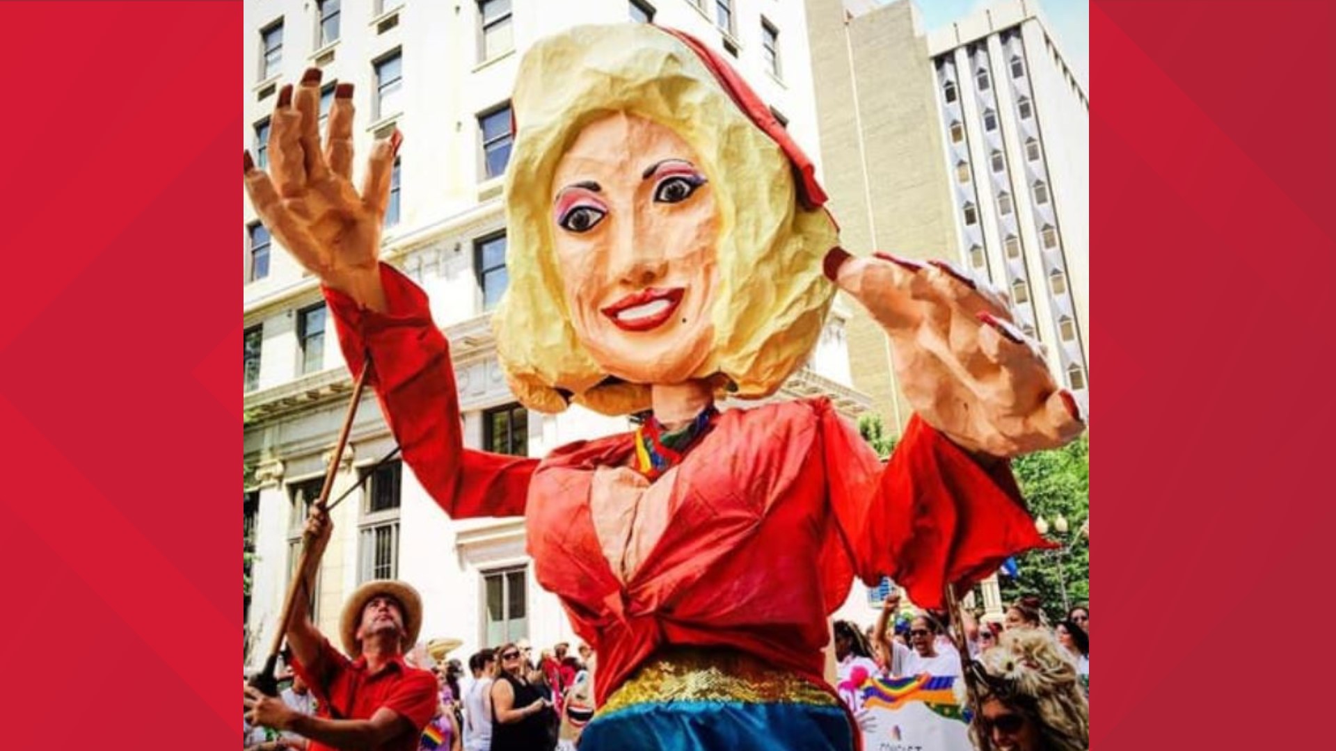 Sold! Giant Dolly Parton parade puppet sells for $555 on eBay | wbir.com