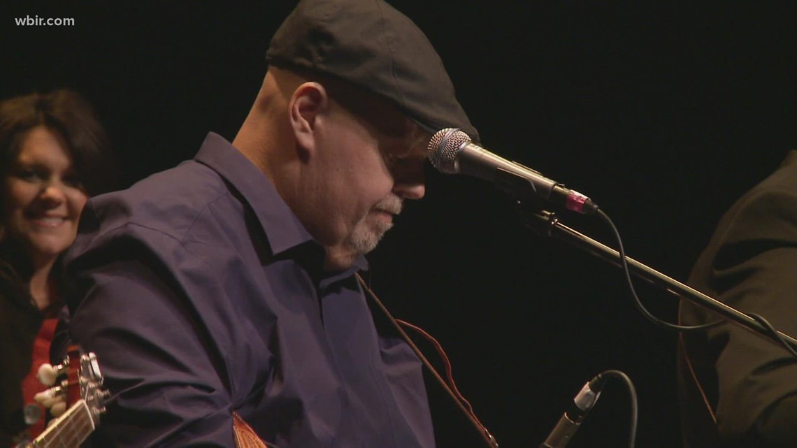 Knoxville Bluegrass Legend Phil Leadbetter dies at 59 | wbir.com