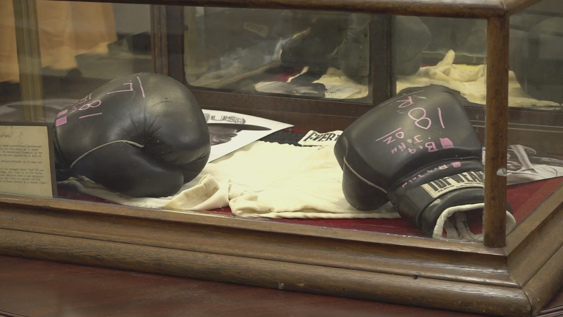 "Big John" Tate Exhibit opens at Beck Cultural Exchange Center | wbir.com