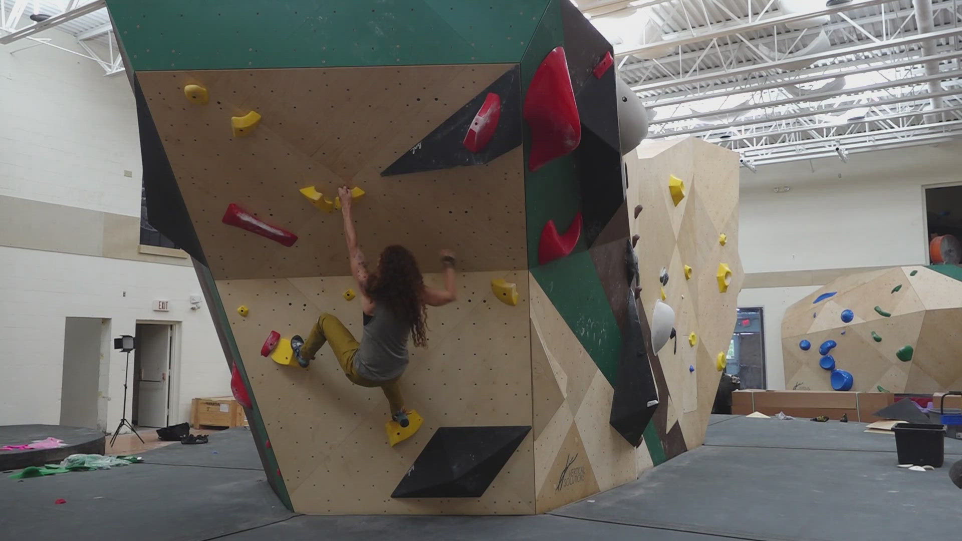 South Knoxville couple opening new bouldering gym | wbir.com