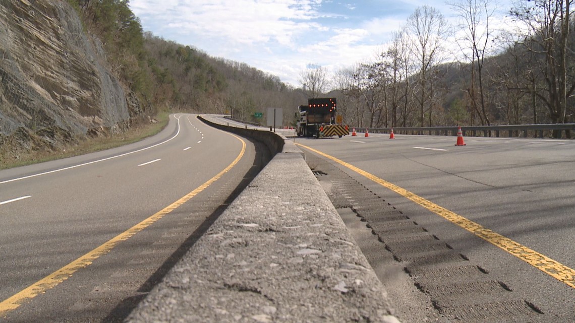 I-40 rockslide detour steers customers from Cocke County | wbir.com