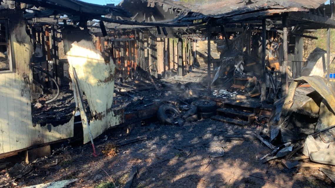 Fire destroys abandoned Mascot house, people seen running from it as ...